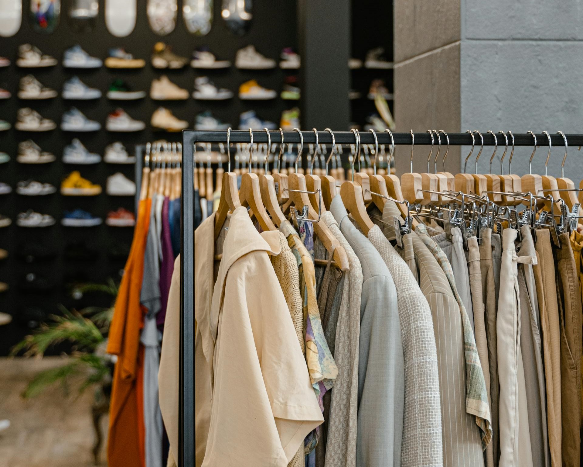 UK vs US Clothing and Shoe Sizes: Complete Conversion Guide