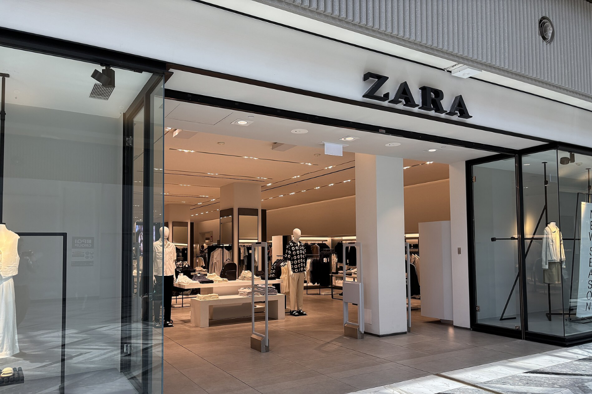 Zara s Wide Leg Pants Are Reportedly Causing Accidents Viral TikTok zara-s-wide-leg-pants-are-reportedly-causing-accidents-viral-tiktok